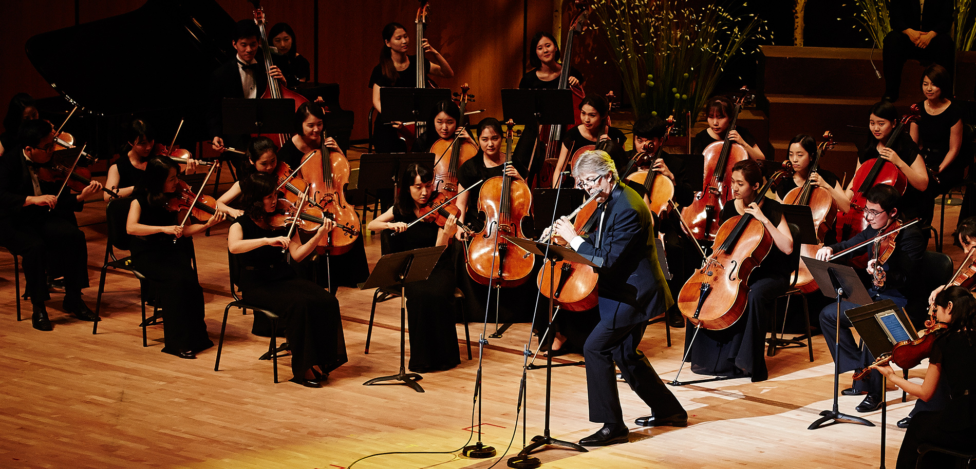 Gracias Choir Official Website